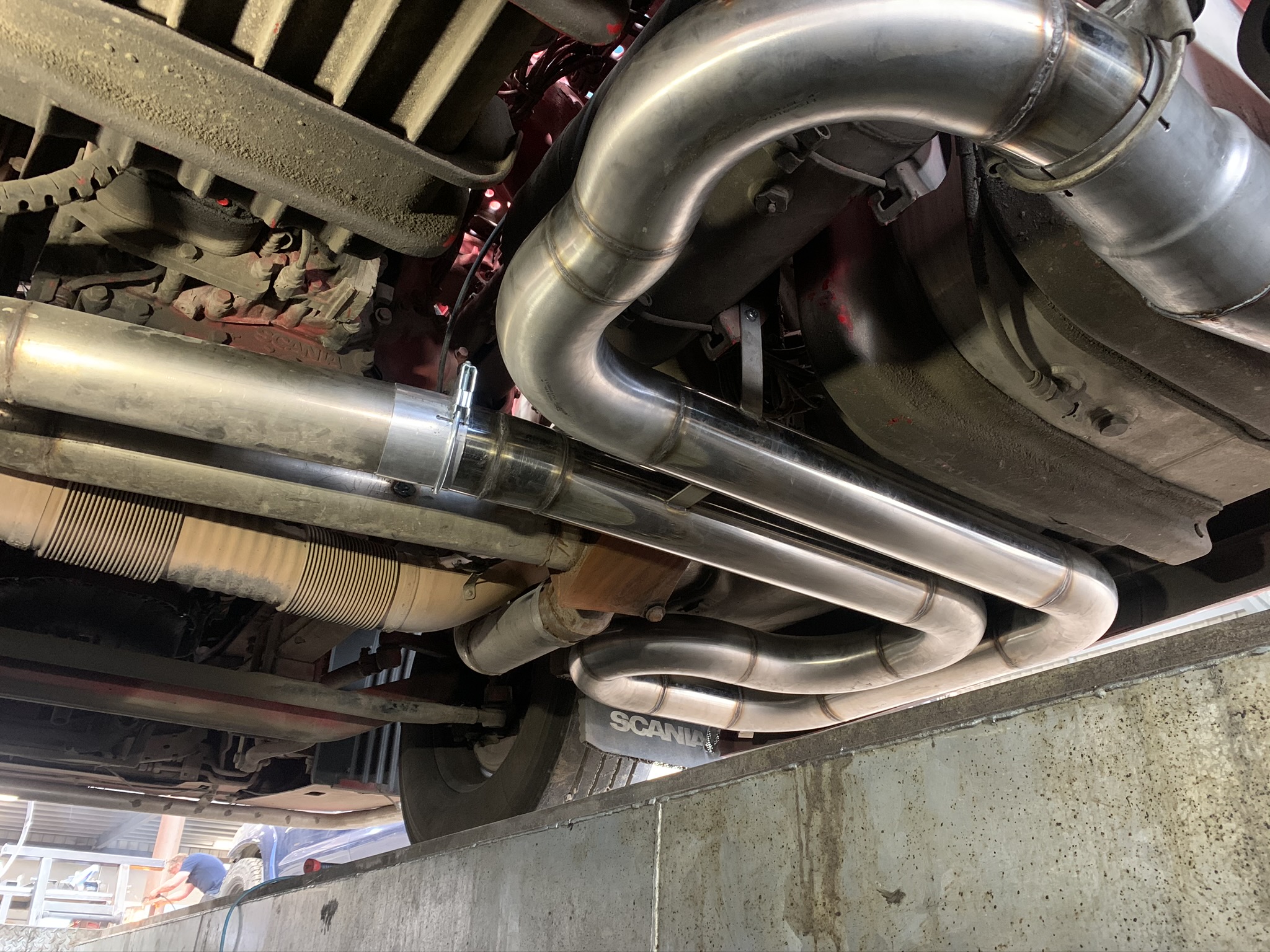 Custom Stainless exhaust Systems - Mocho Fabrication