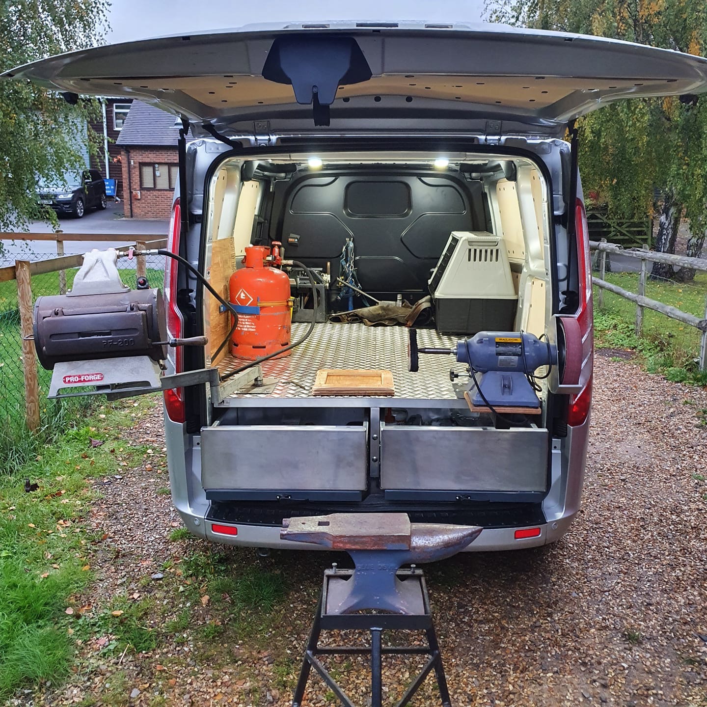 Heavy Duty twin door Van drawers (150kg) - Mocho Fabrication