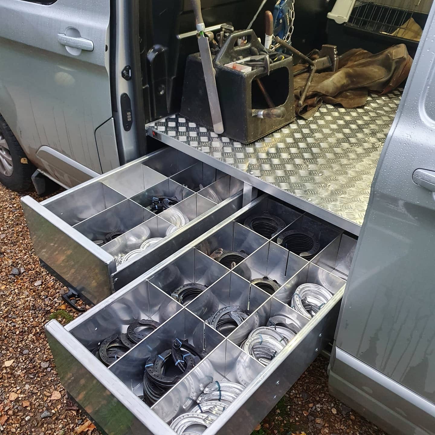Heavy Duty twin door Van drawers (150kg) - Mocho Fabrication