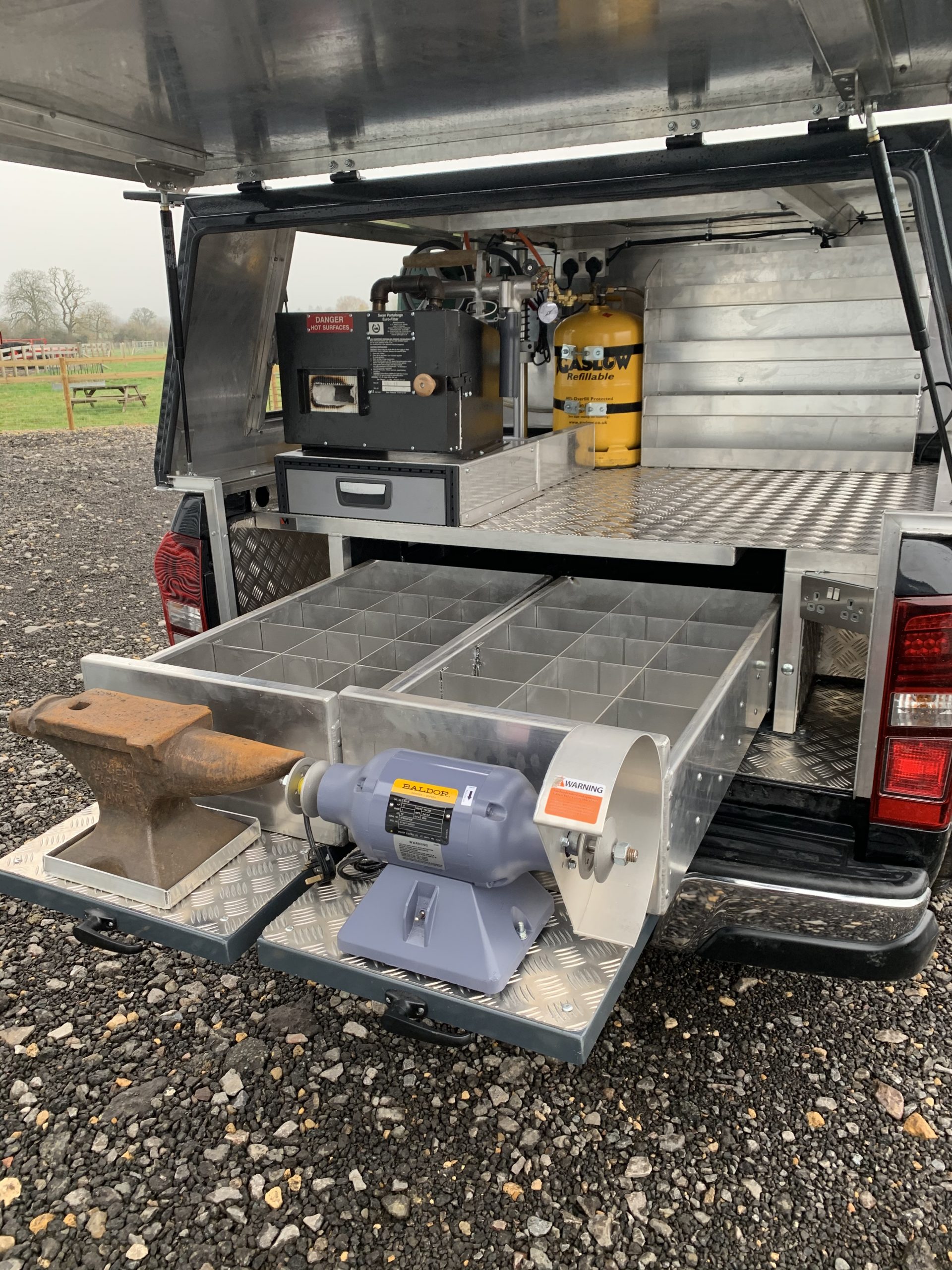 Rear Pickup/Van drawers (150kg Rated) - Mocho Fabrication