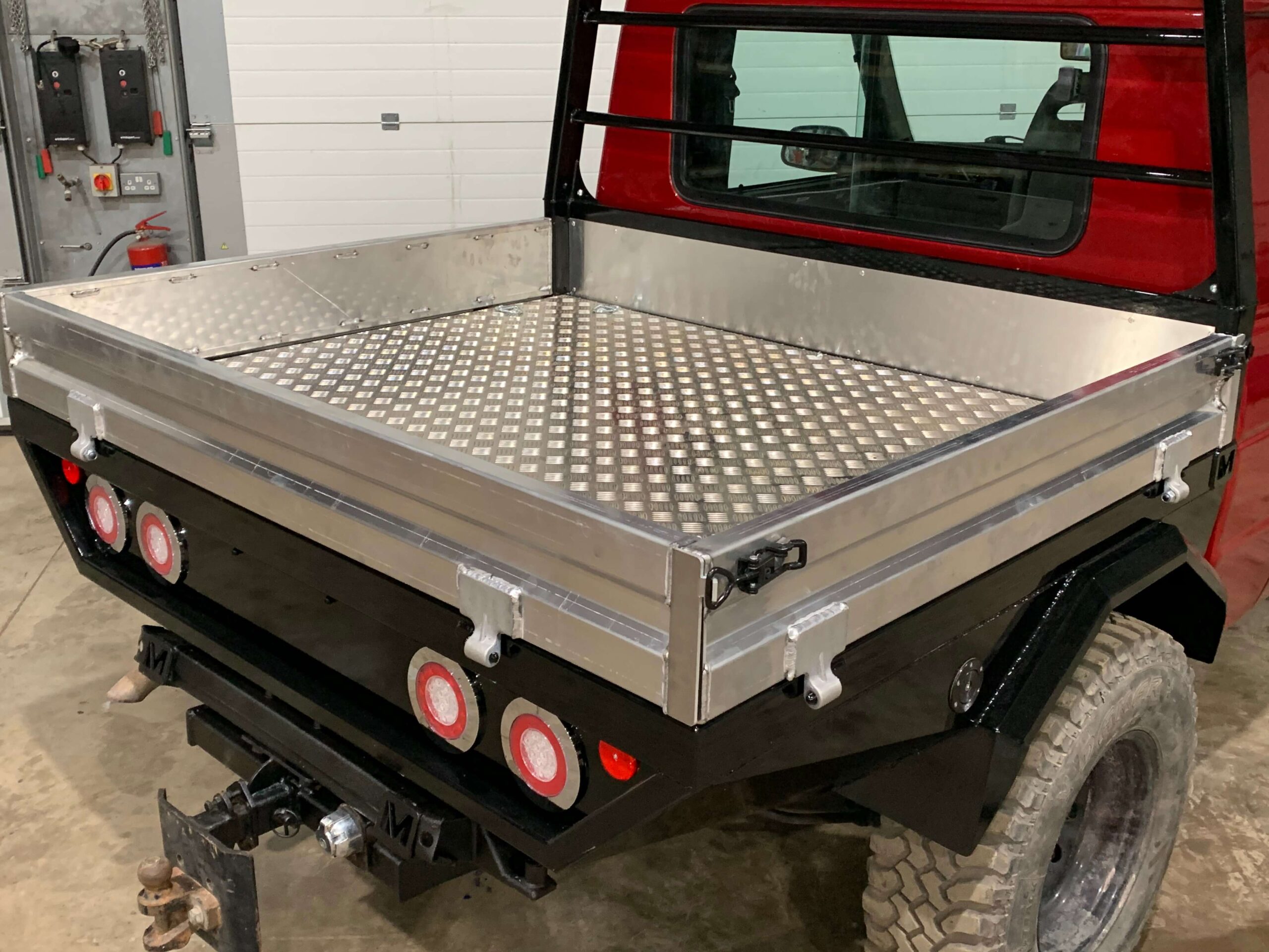 Discovery Pickup Conversion - Mocho Fabrication