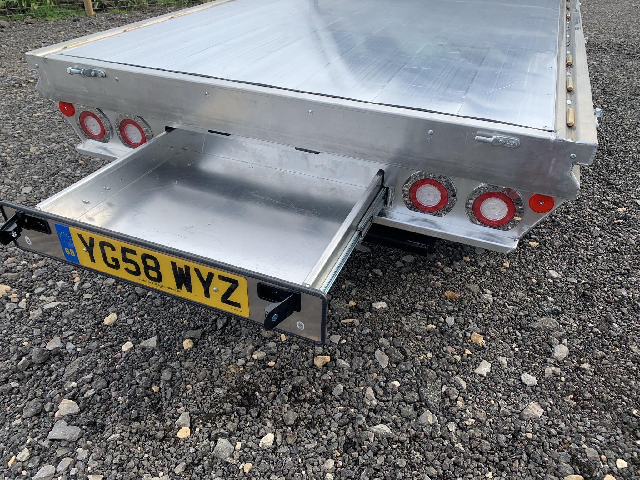 Bespoke Aluminium Traybacks - Mocho Fabrication